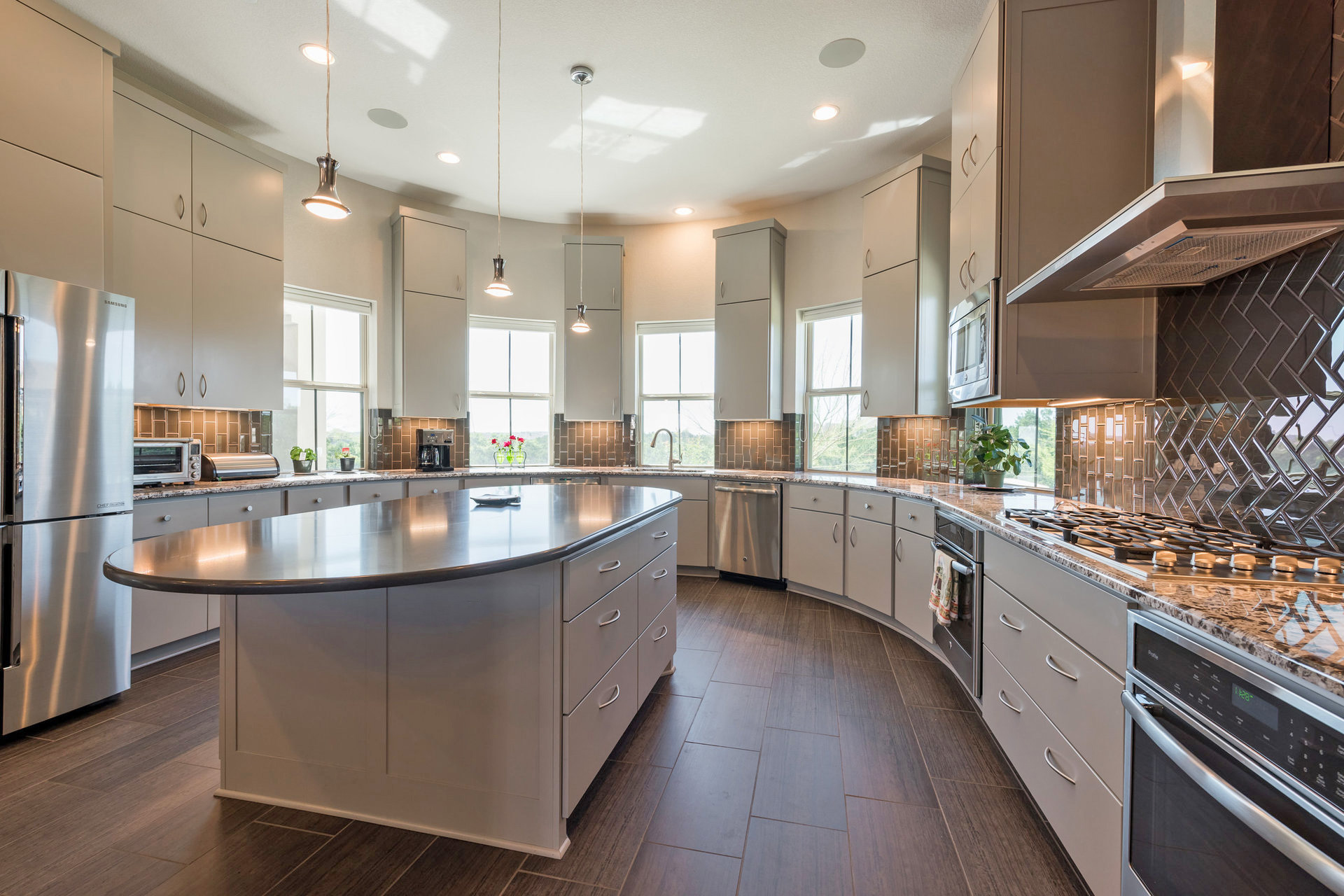 EDELWEISS : Studio Hájek